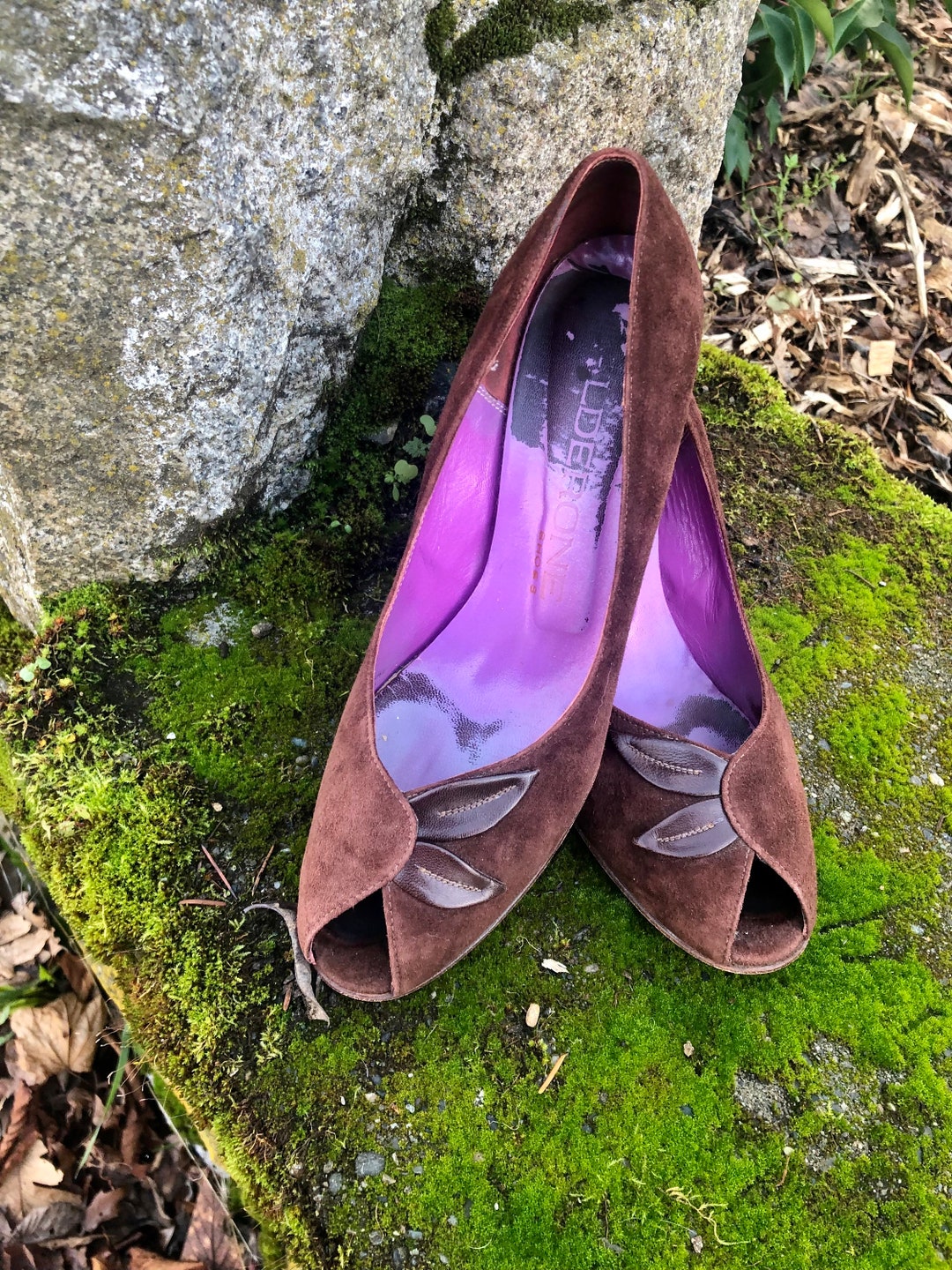 Vintage Calderone 1980s Brown Suede Pumps With Brown Leather Leaves ...