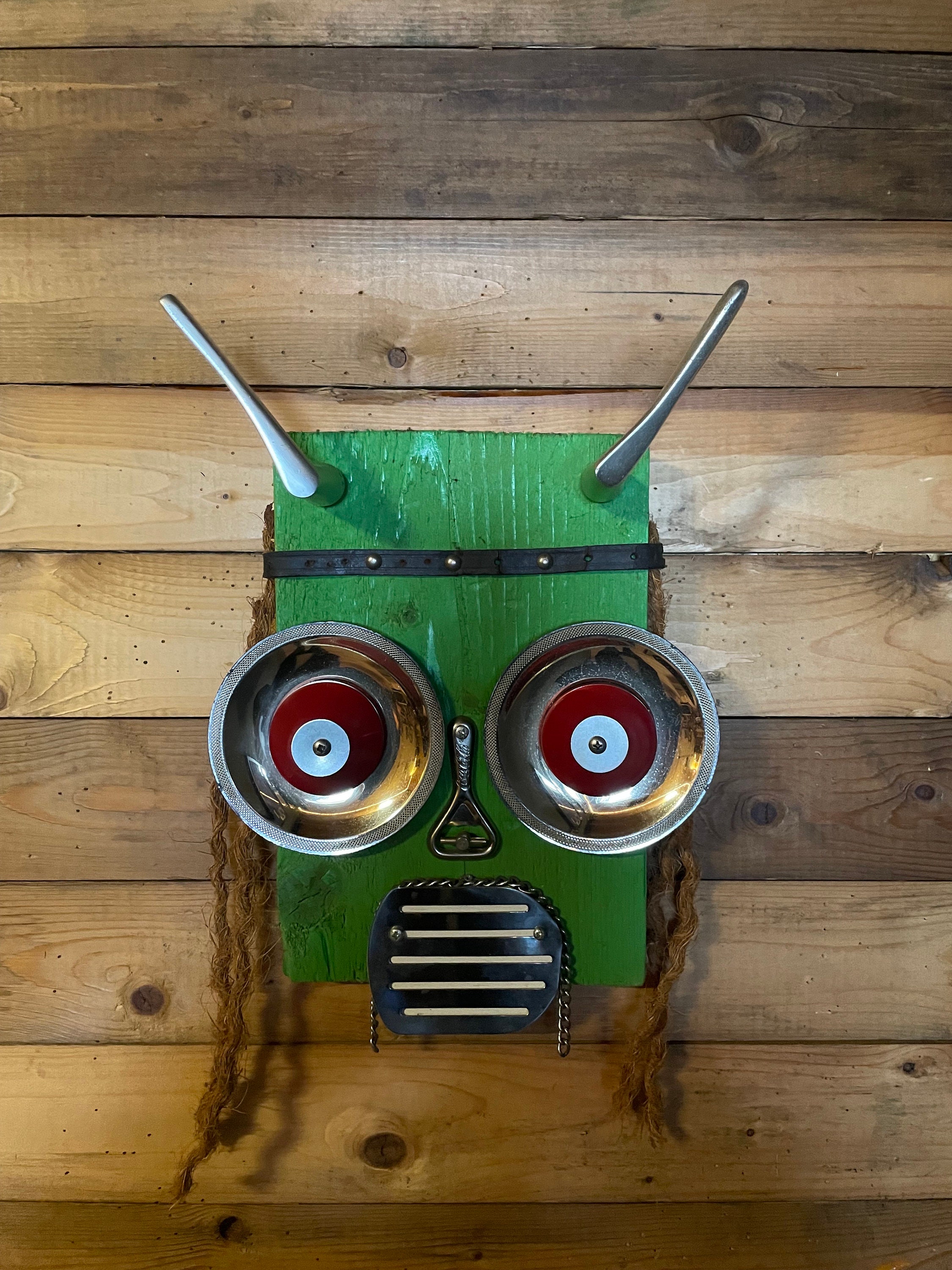 Scrap Wood Face (green) - Etsy