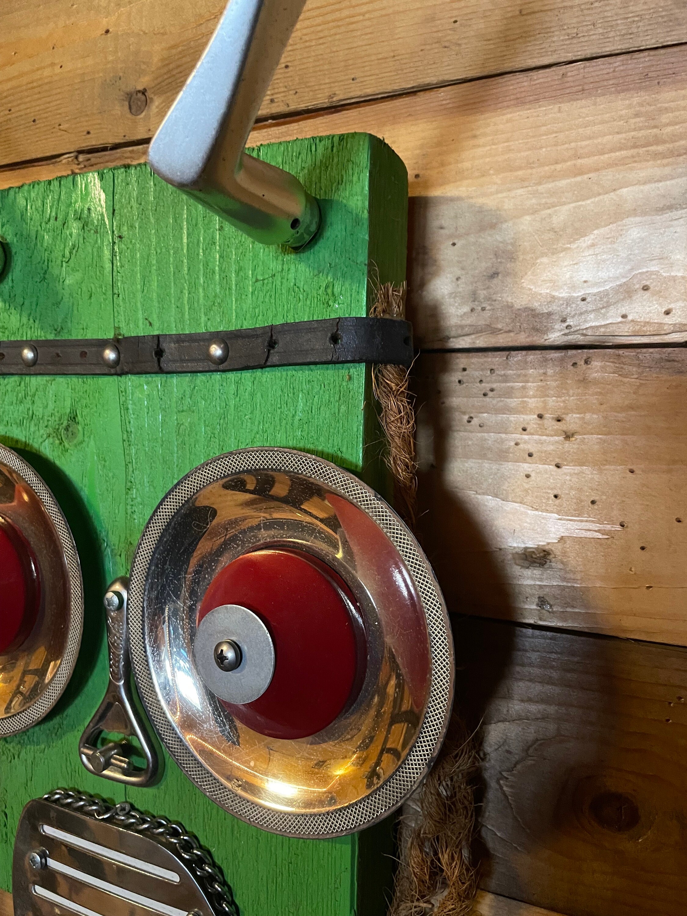 Scrap Wood Face (green) - Etsy