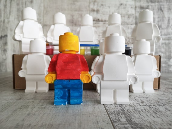 Coloring Kids' Crafts Set of plaster figures with acrylic paints and ...