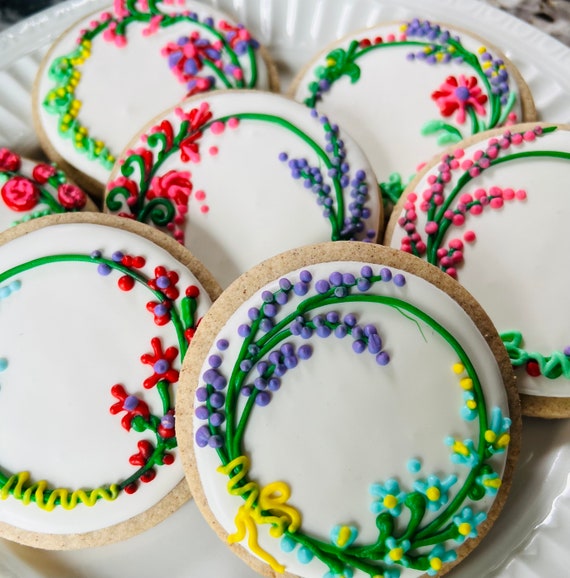 Decorated Round Sugar Cookies