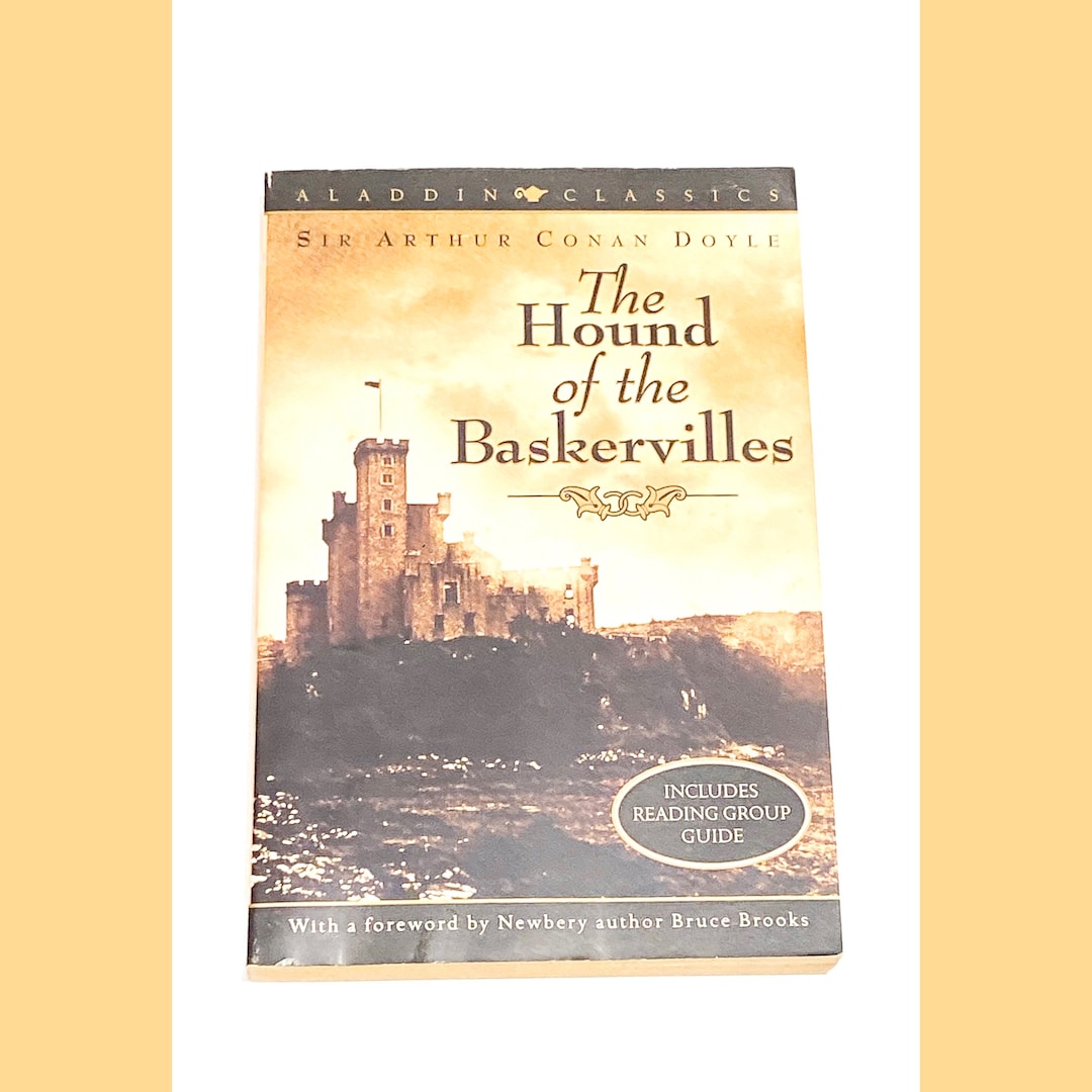 The Hound of the Baskervilles - Arthur Conan Doyle - Vintage Paperback ...