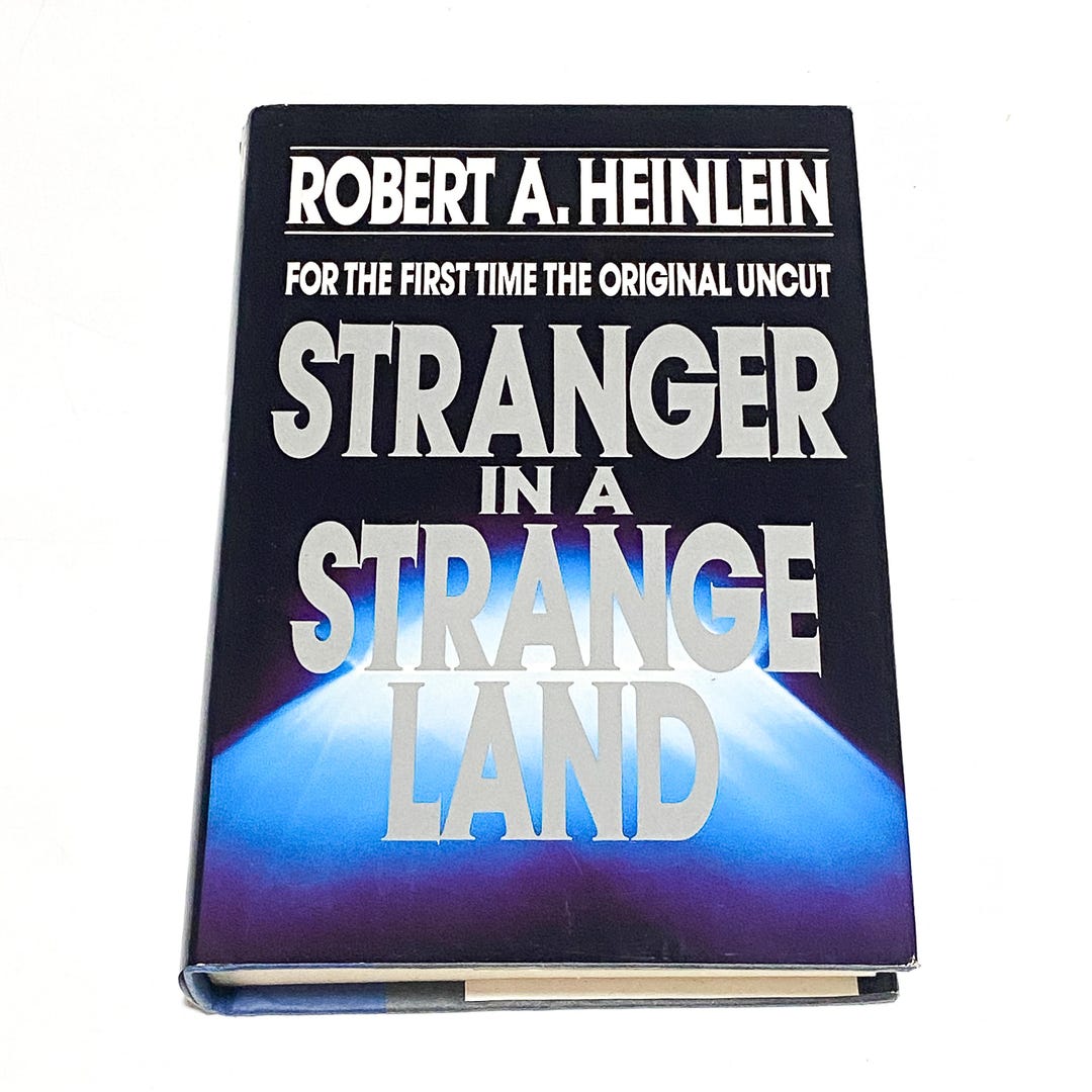 Robert A Heinlein - Stranger in a Strange Land - Vintage Sci-fi Hardcover - Classic Retro ...