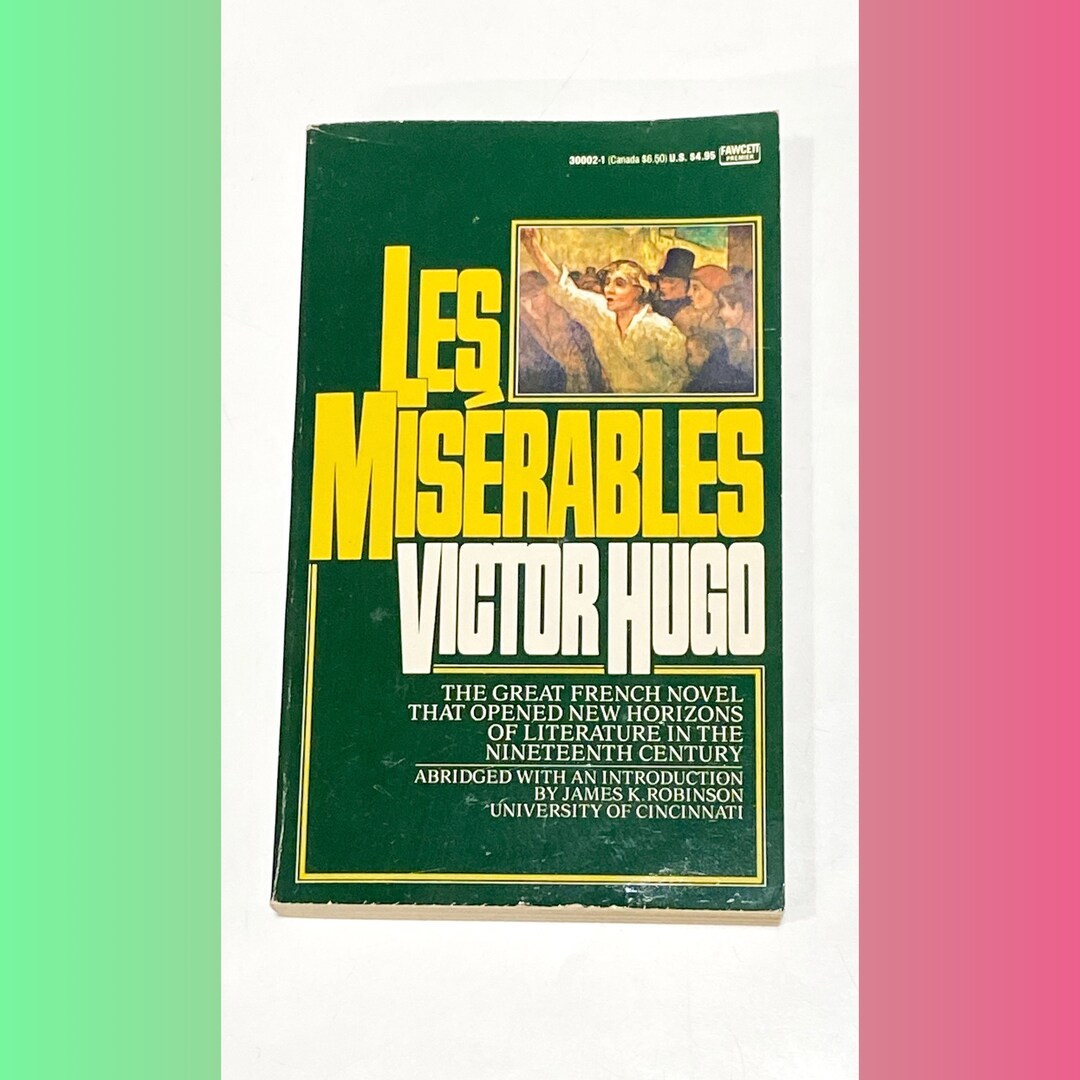 Les Miserables - Victor Hugo - Classic Literature - Vintage Paperback ...