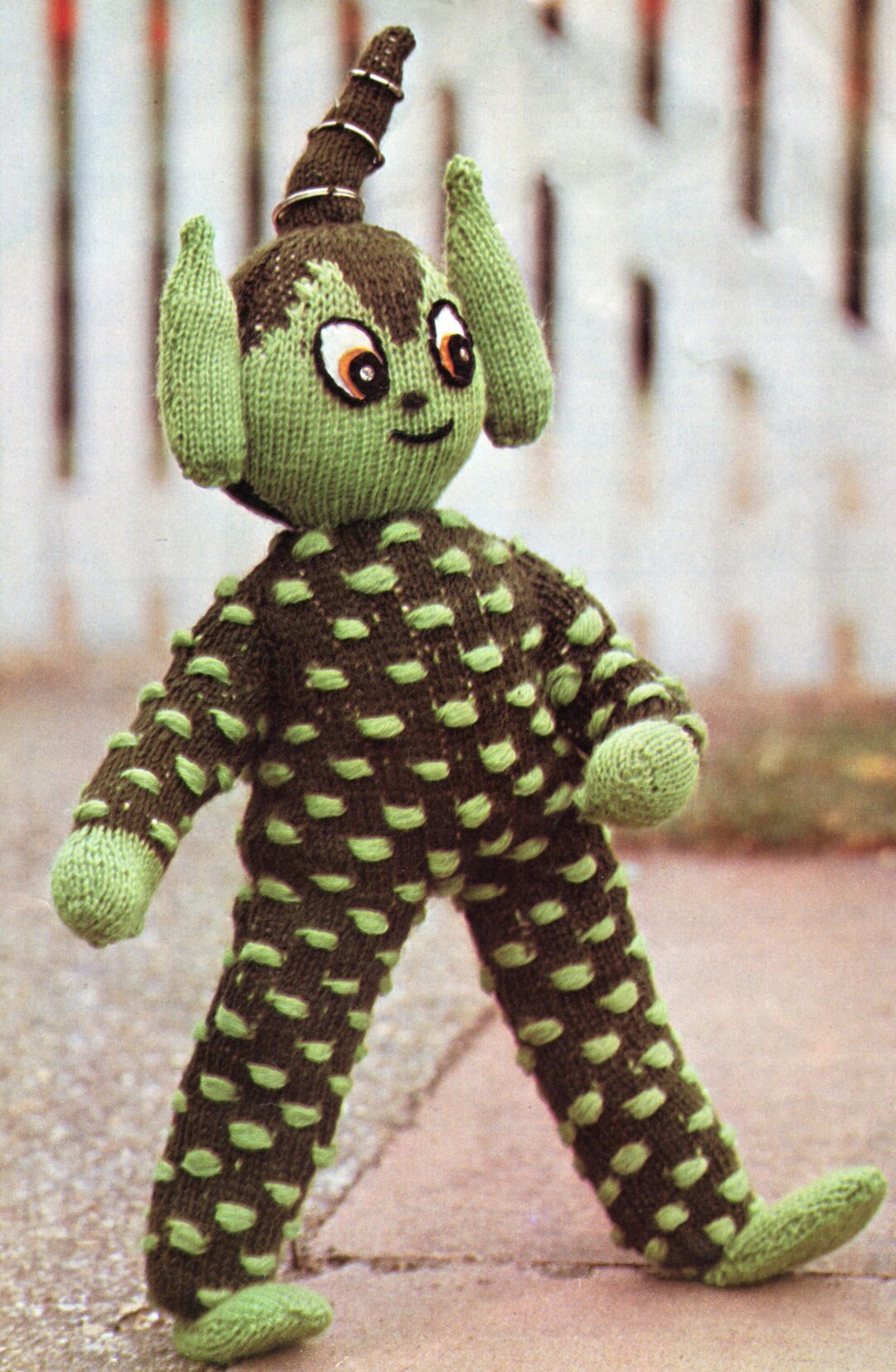 Alien Knitted Toy Knitting Pattern - Double Knitting Pattern, Groovy ...