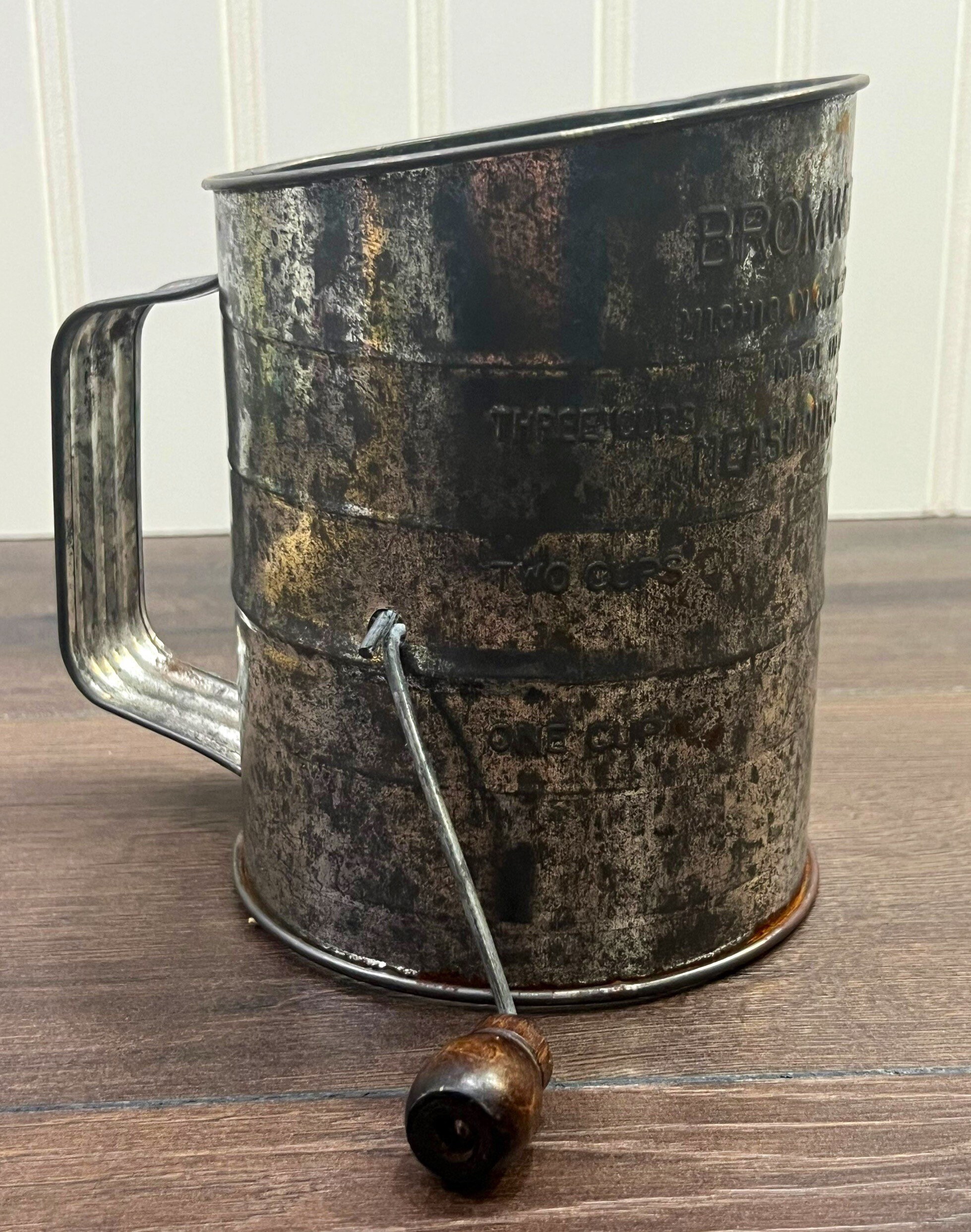 Bromwell Flour Sifter, Vintage Sifter, Vintage Kitchen Tool, Made in ...