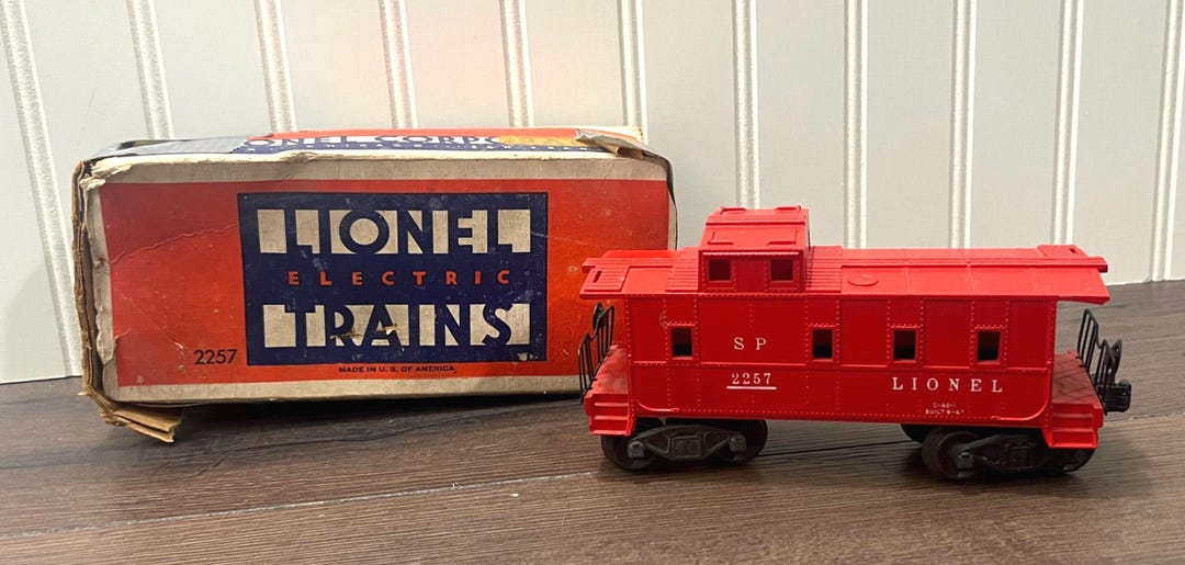 2257 Lionel Electric Trains, Red Box Car, Red Caboose, Circa 1950s - Etsy