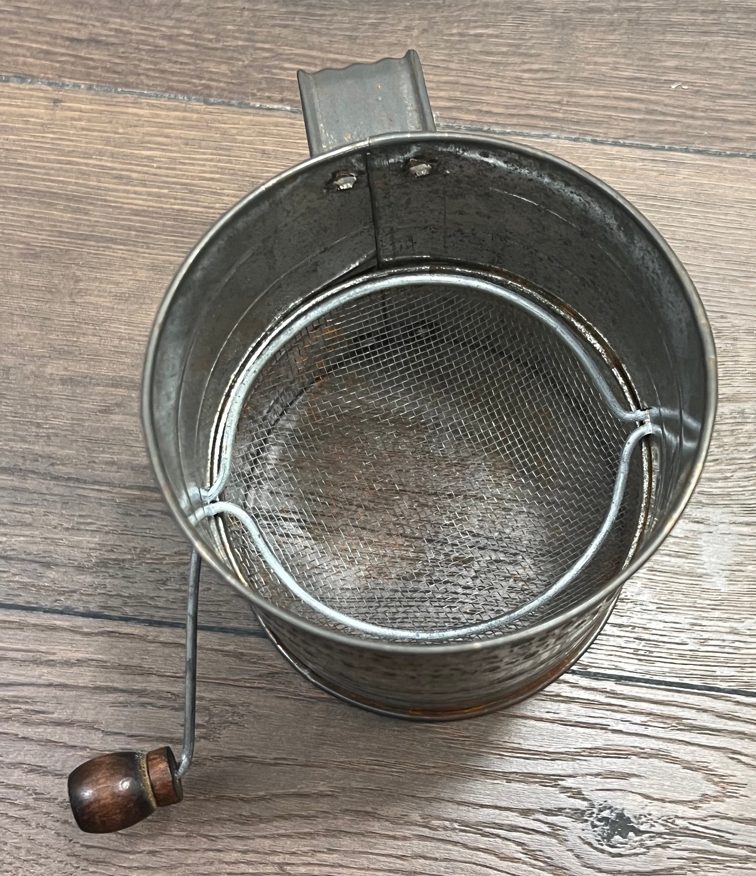 Bromwell Flour Sifter, Vintage Sifter, Vintage Kitchen Tool, Made in ...