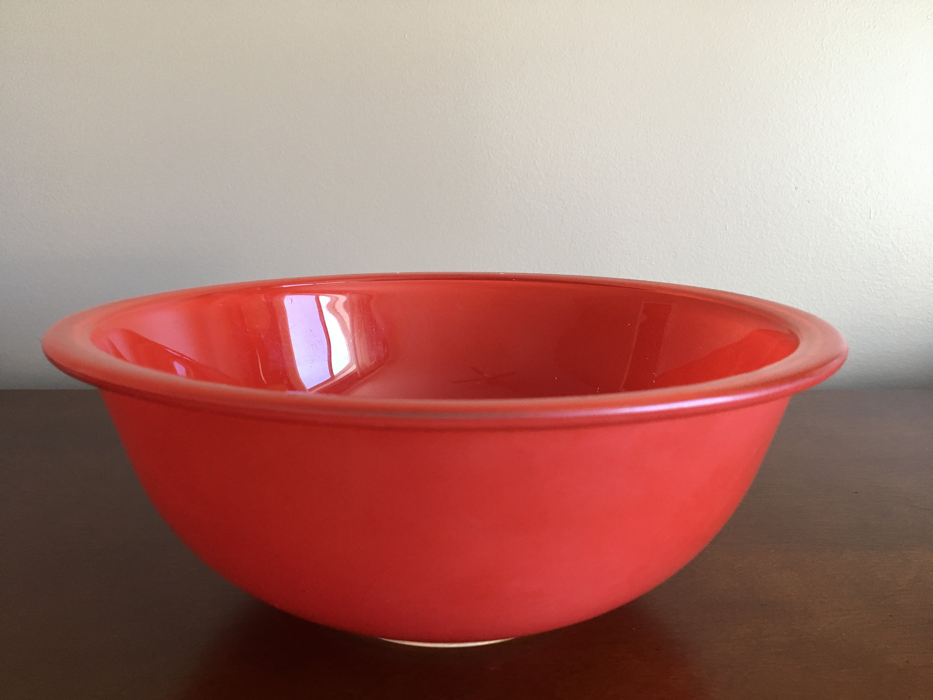 vintage-pyrex-red-glass-mixing-bowl-2-5-l-etsy