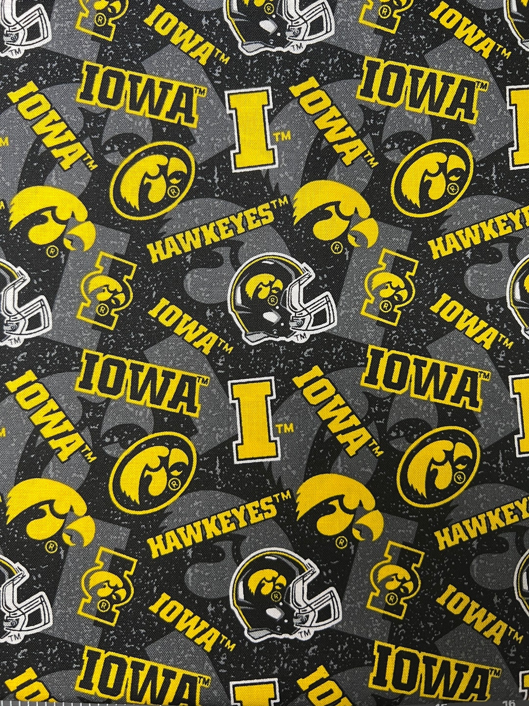 University of Iowa Hawkeyes - Pet Bandanas - Etsy