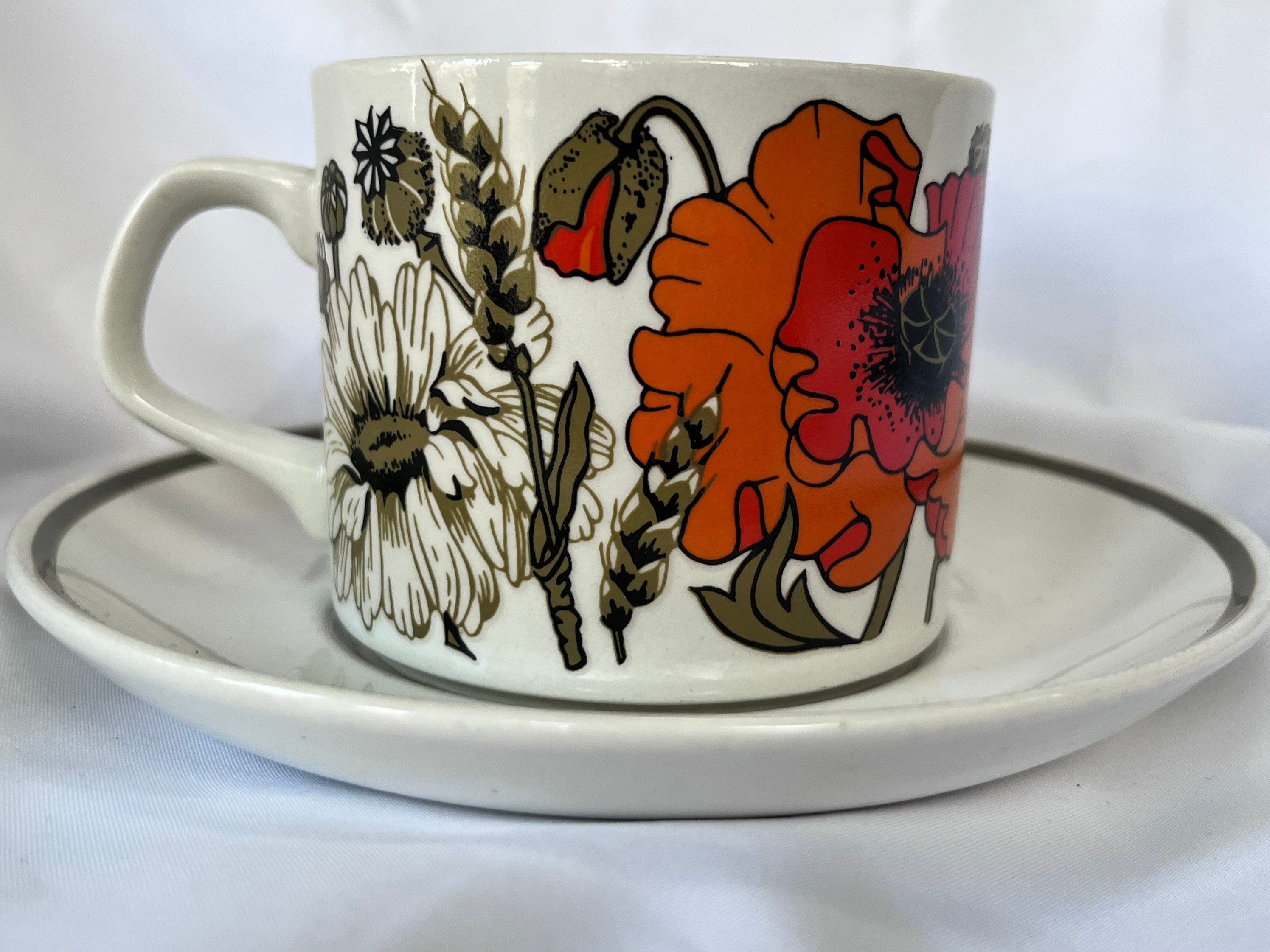J & G Meakin Studio poppies Teacup and Saucer Duo 1970s Vintage ...