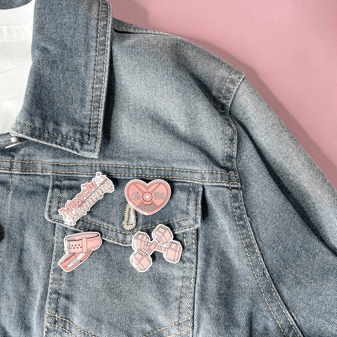 Pink Powerlifting Handmade Pin, Lapel Pin, Gym Tie Pin, Gym Bag Pins ...