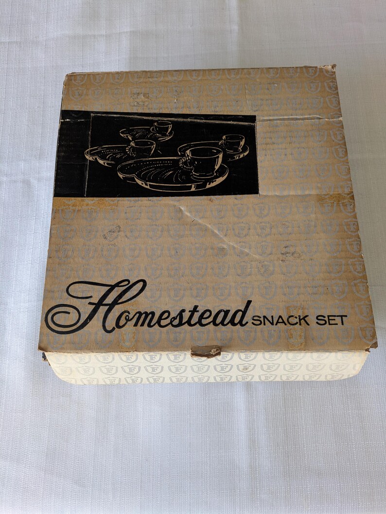 Vintage Federal Glass Co. Homestead Snack Set - Etsy