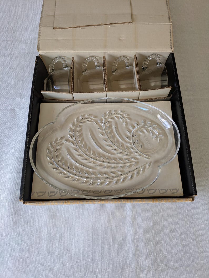 Vintage Federal Glass Co. Homestead Snack Set - Etsy
