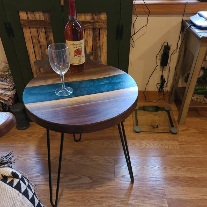 Round River Table - Etsy