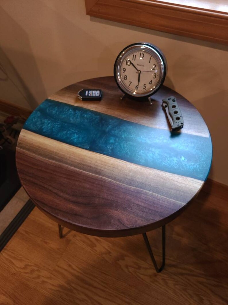 Live Edge Round River Table by Appawoodco. 18 Round | Etsy