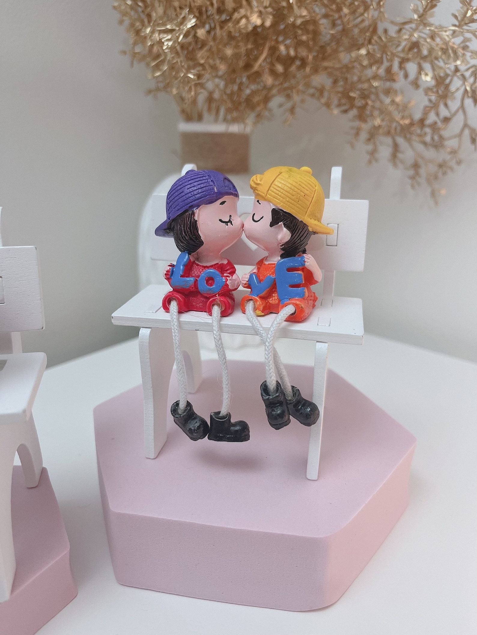 Cute Couple Emoji Miniature Figurines Bench Included Made of Resin Gift ...