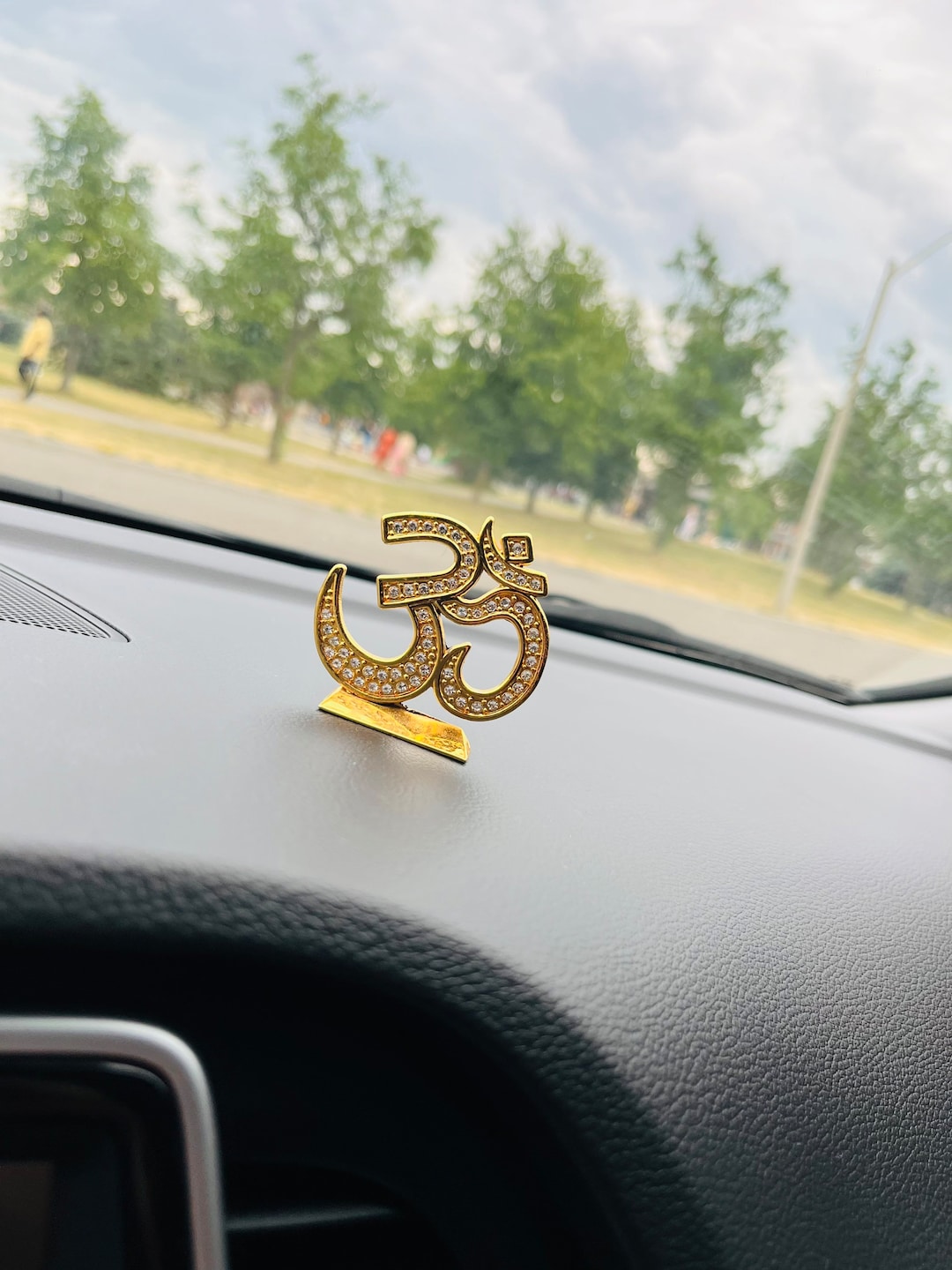Om Car Dashboard | Hindu Car Dashboard Decor | Om | Car Accessories ...