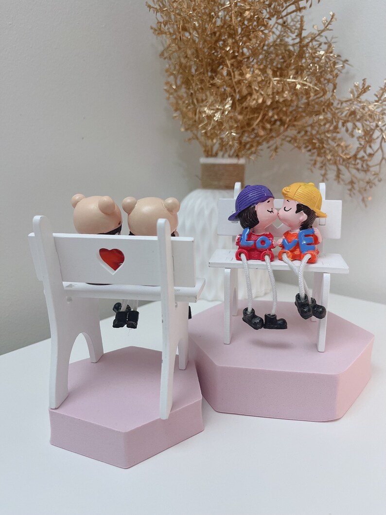 Cute Couple Emoji Miniature Figurines Bench Included Made of Resin Gift ...