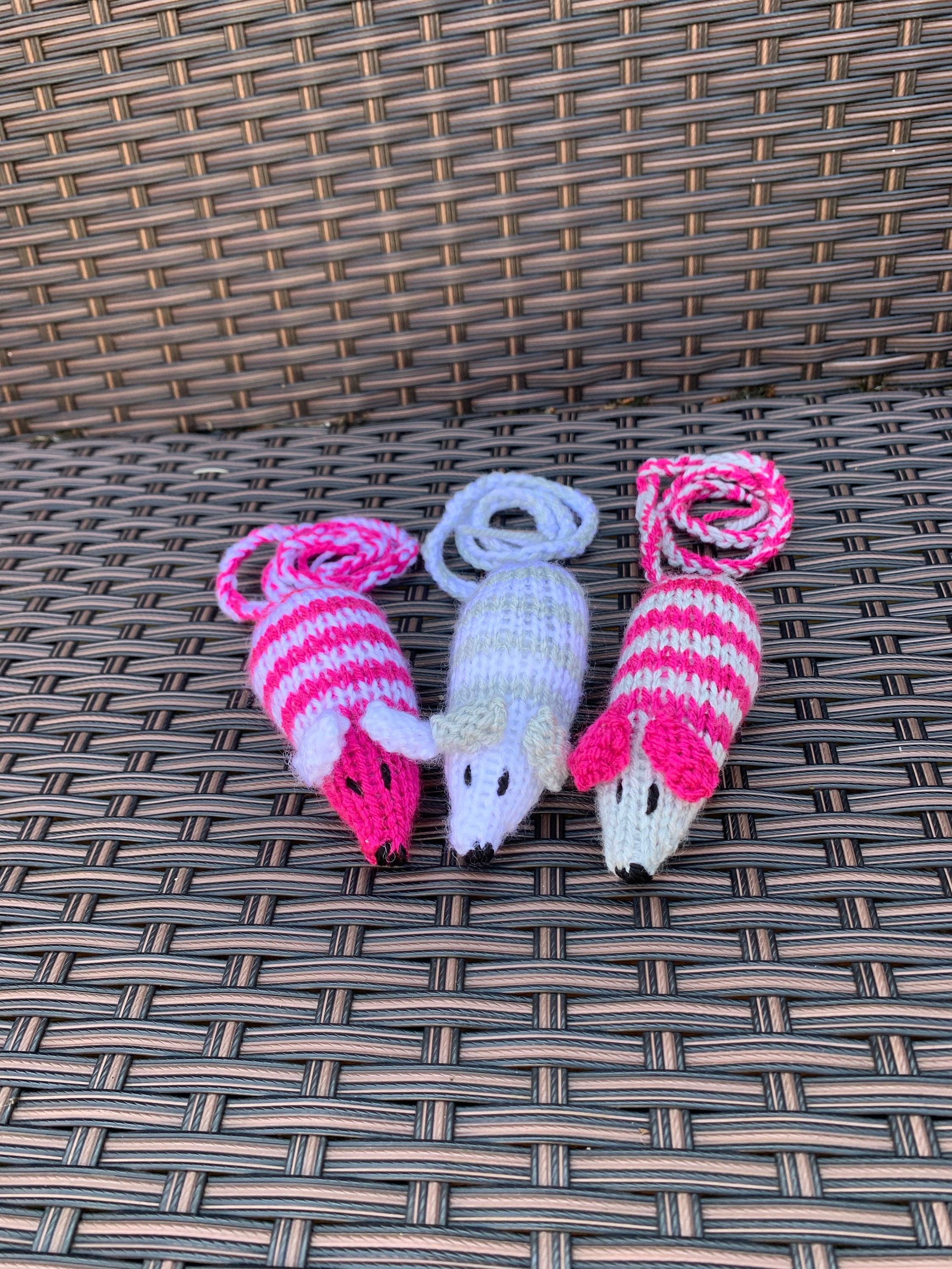 3 ratones tejidos a mano con campana juguete de gato para - Etsy España