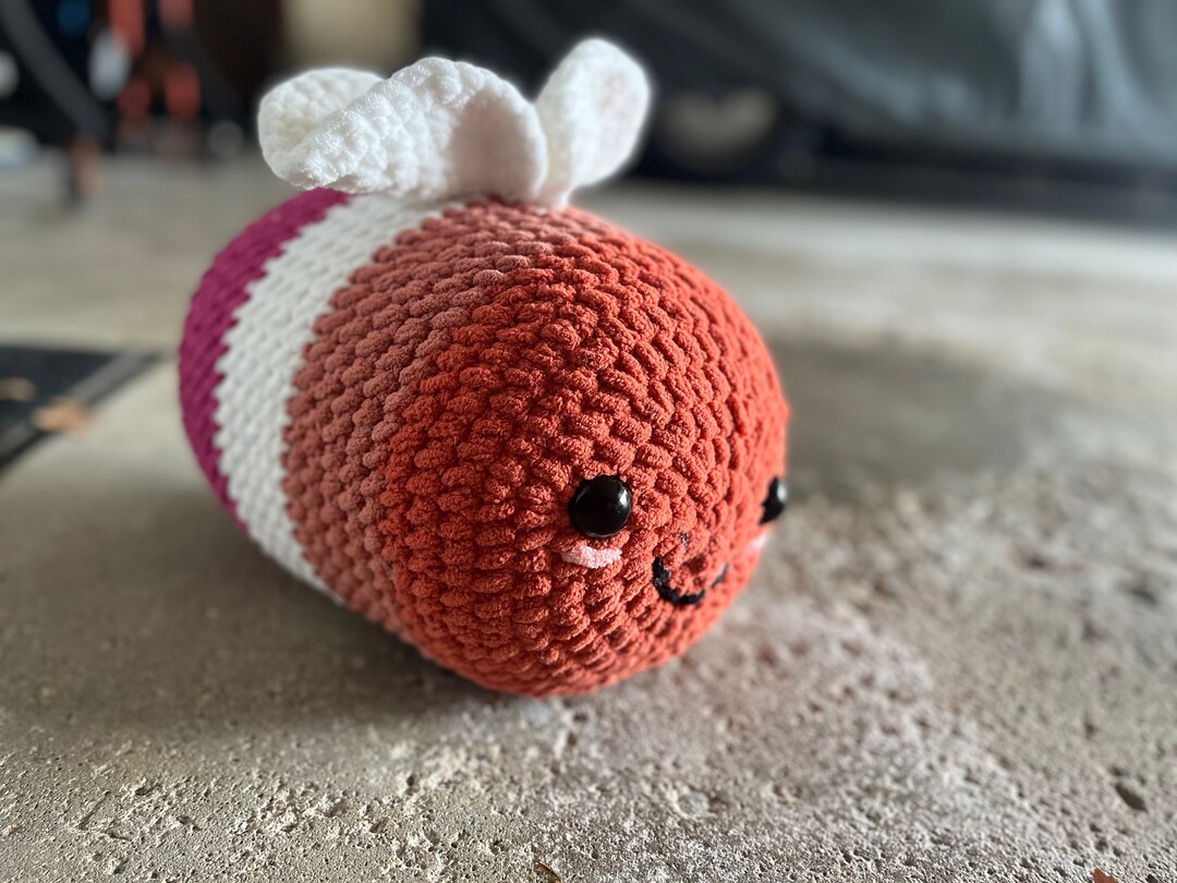 Pride Chonky Chunky Bee - Etsy