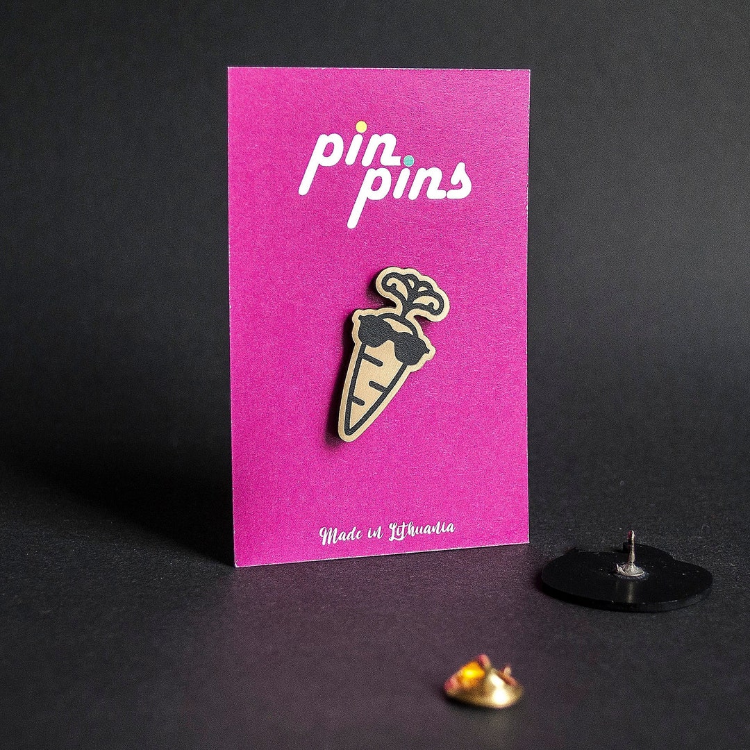 Funny Cool Carrot With Glasses Pin! - Vegetarian, Vegan, Badges, Brooch ...