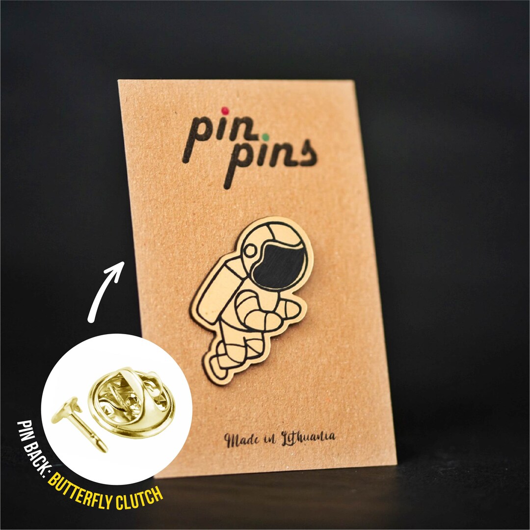 Astronaut Cosmonaut Space Pin! Badges, Brooch, Cute Pins, Cosmonaut ...