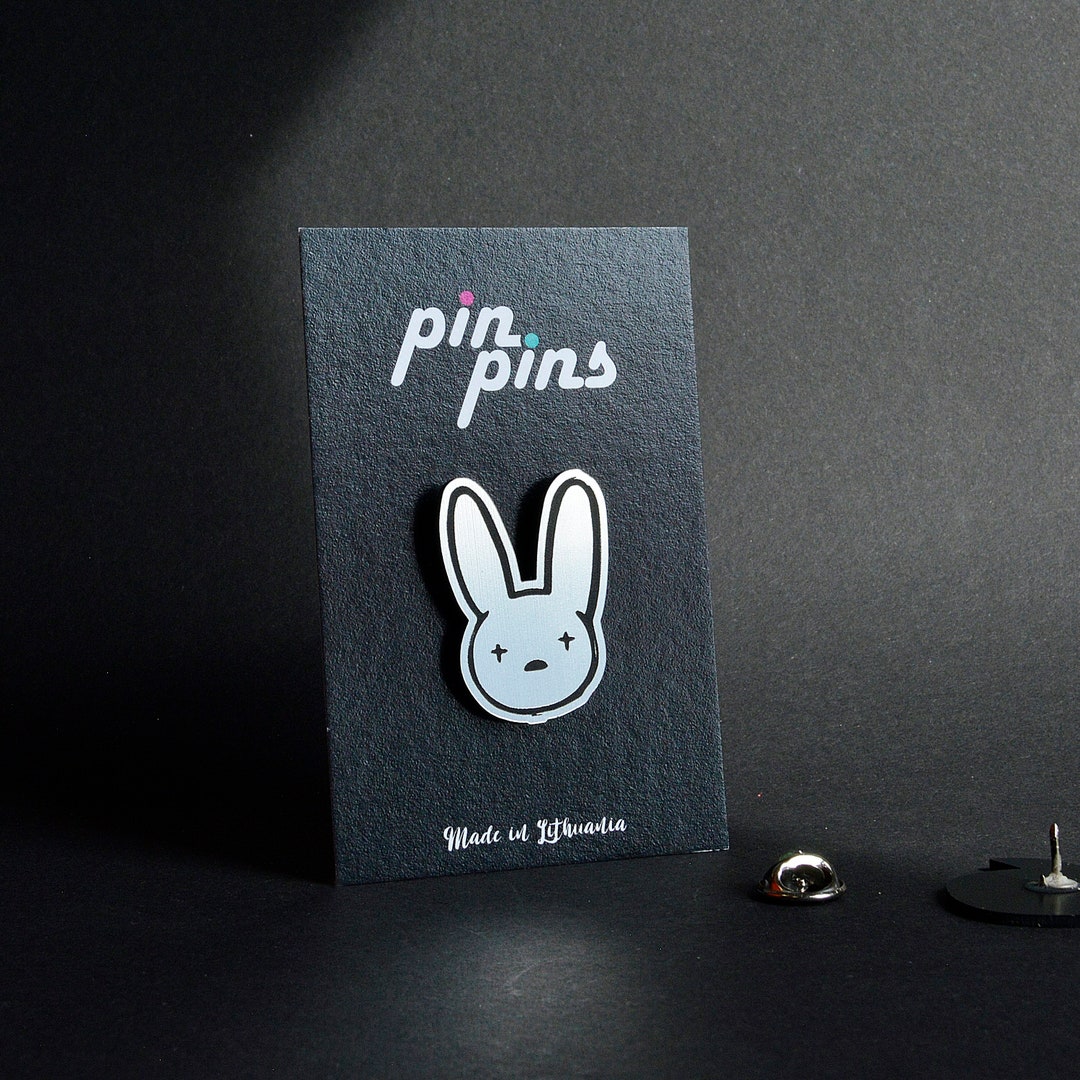 Bad Bunny Funny Pin Badge , Pins, Badges, Brooch, Funny Pin, Humor Pin ...