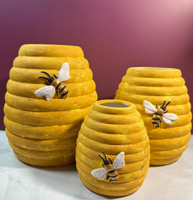 Hand-painted Ceramic Beehive Vase, Bee-themed Decorative Vase ...
