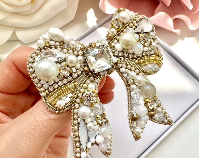 Hand-embroidered Brooch White Bow Handmade Designer Pin Brooch ...