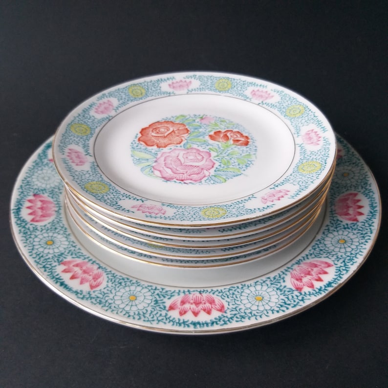 Vintage Chinese Dinnerware Set. Oriental Peony Pattern in Pastel ...