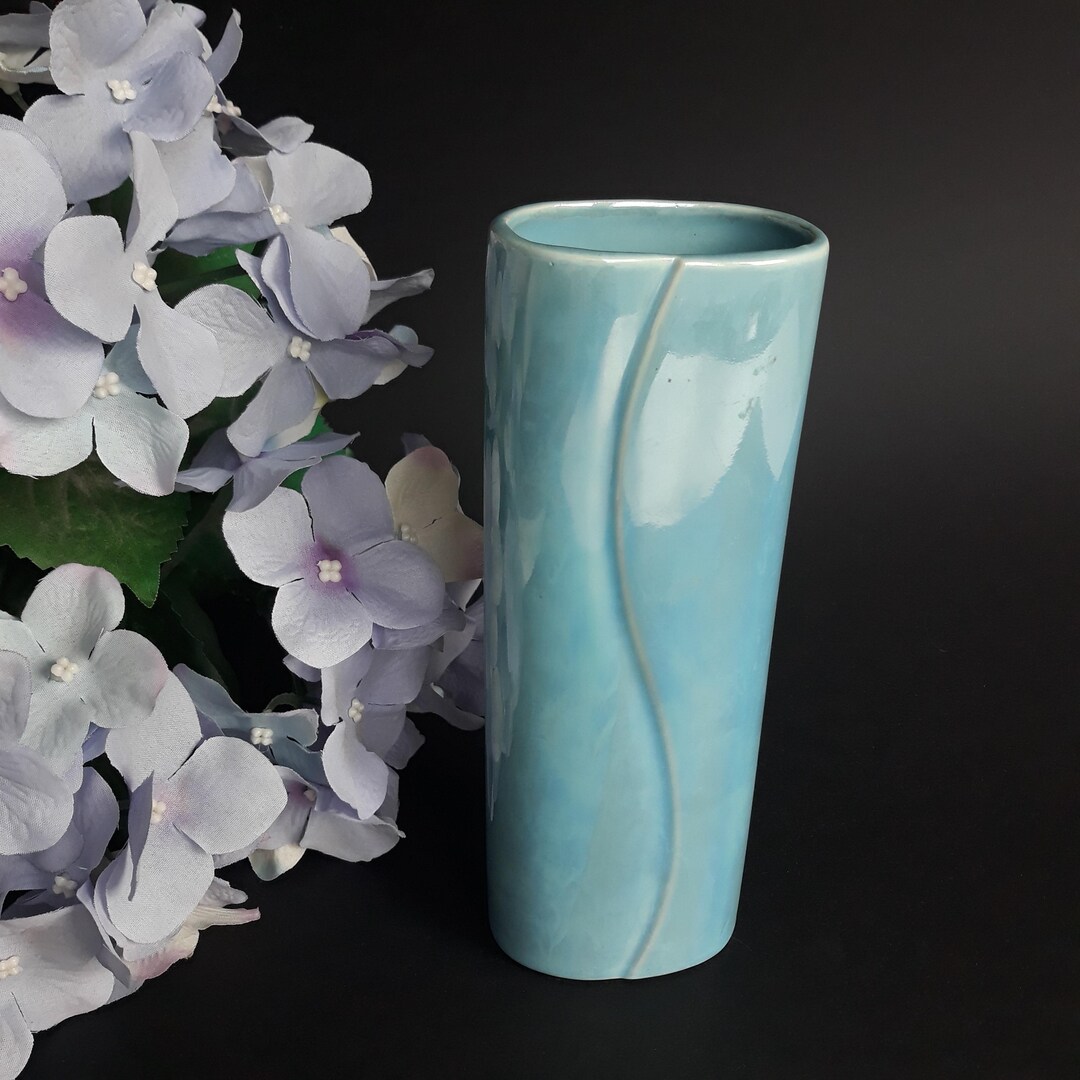 Iridescent Aqua Blue Vase. Simple Elegant Lines. Perfect Vintage ...