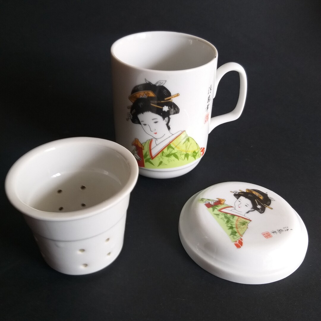 Vintage Asian Tea Mug With Ceramic Strainer and Lid. Decorative Chinese ...