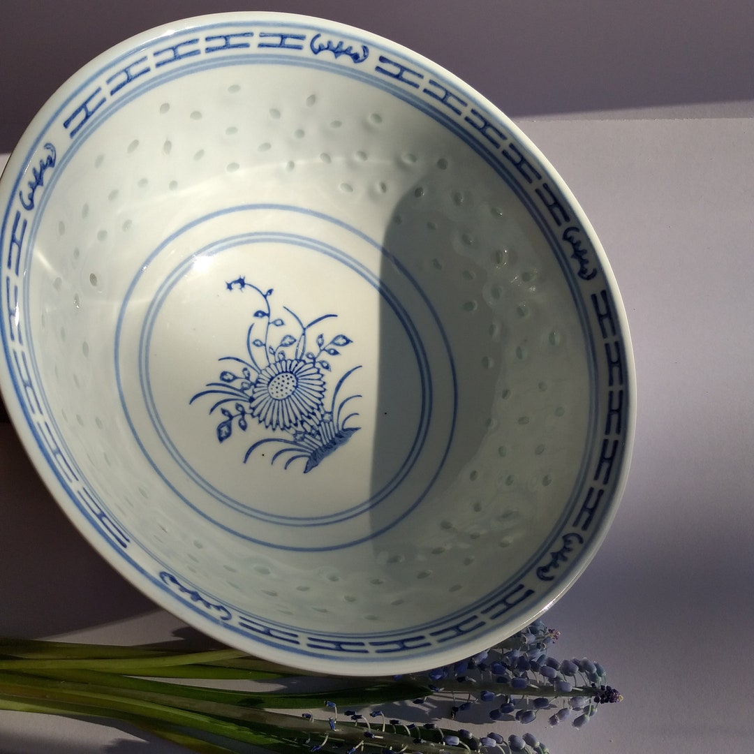 Large Vintage Jingdezhen 22 Cm (8.66”) Rice Porcelain Bowl in Blue and ...