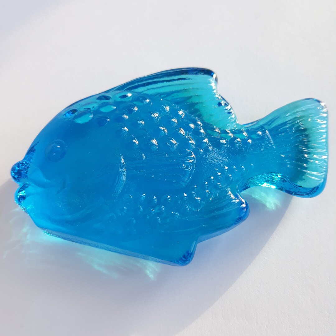 Small Blue Swedish Christal Glass Fish Paperweight Sun Catcher Desk ...