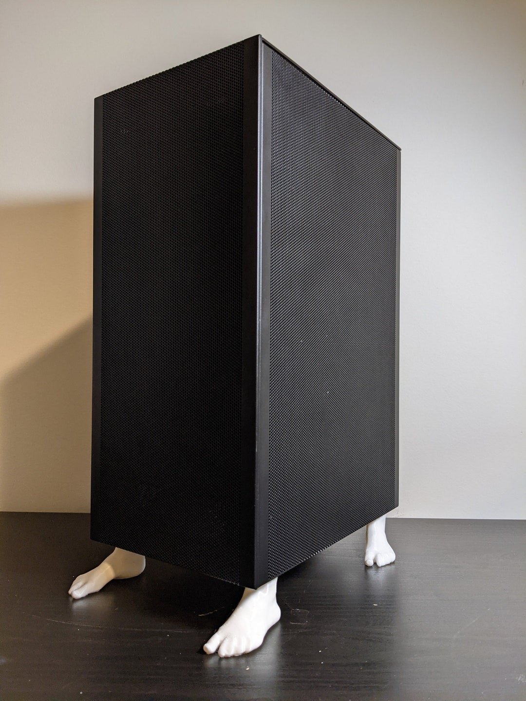 Human PC Feet: SFFPC Case Feet for Meshlicious, T1, Ncase M1, NR200 - Etsy