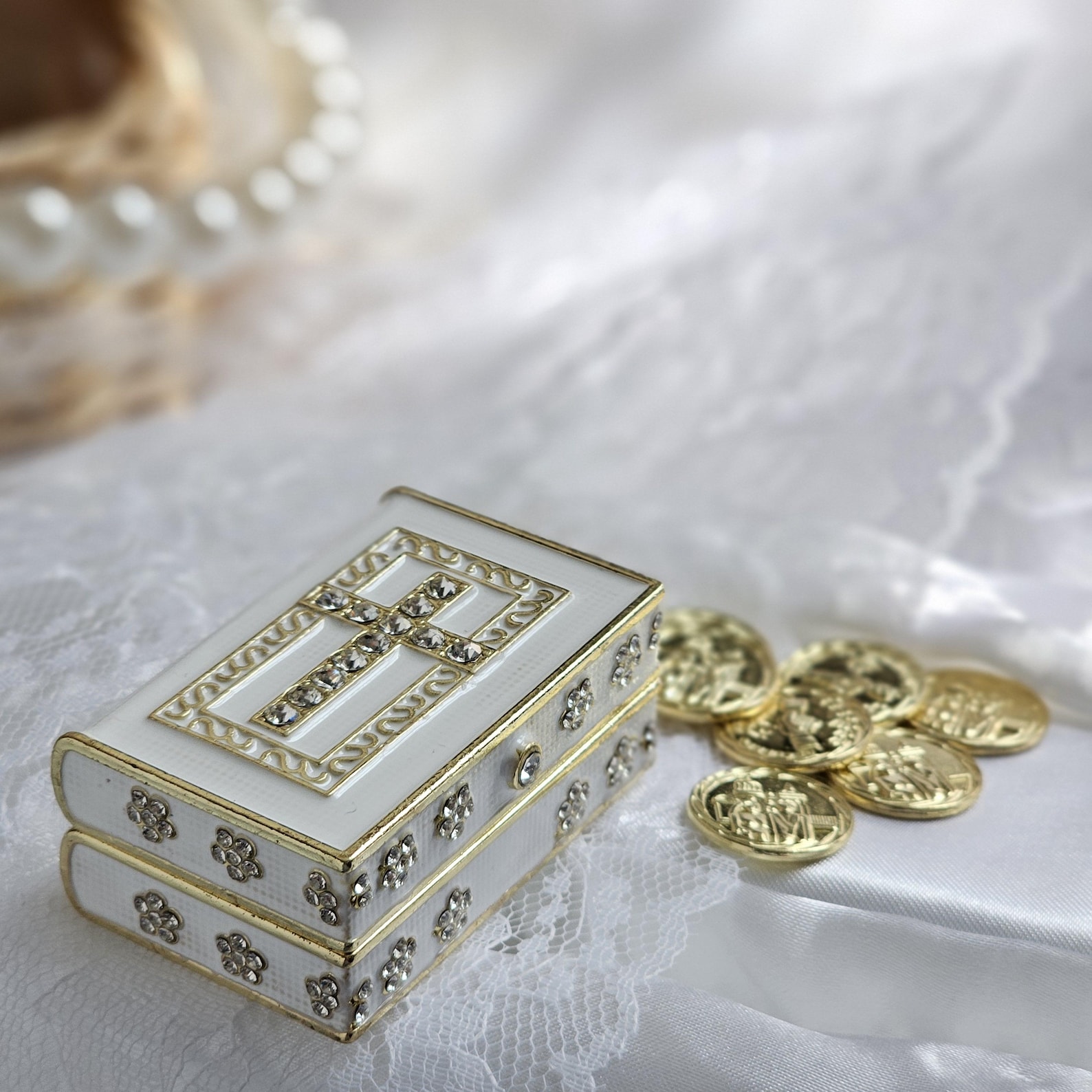 White and Gold Enamel Holy Bible Arras Box With 13pcs Gold Wedding ...