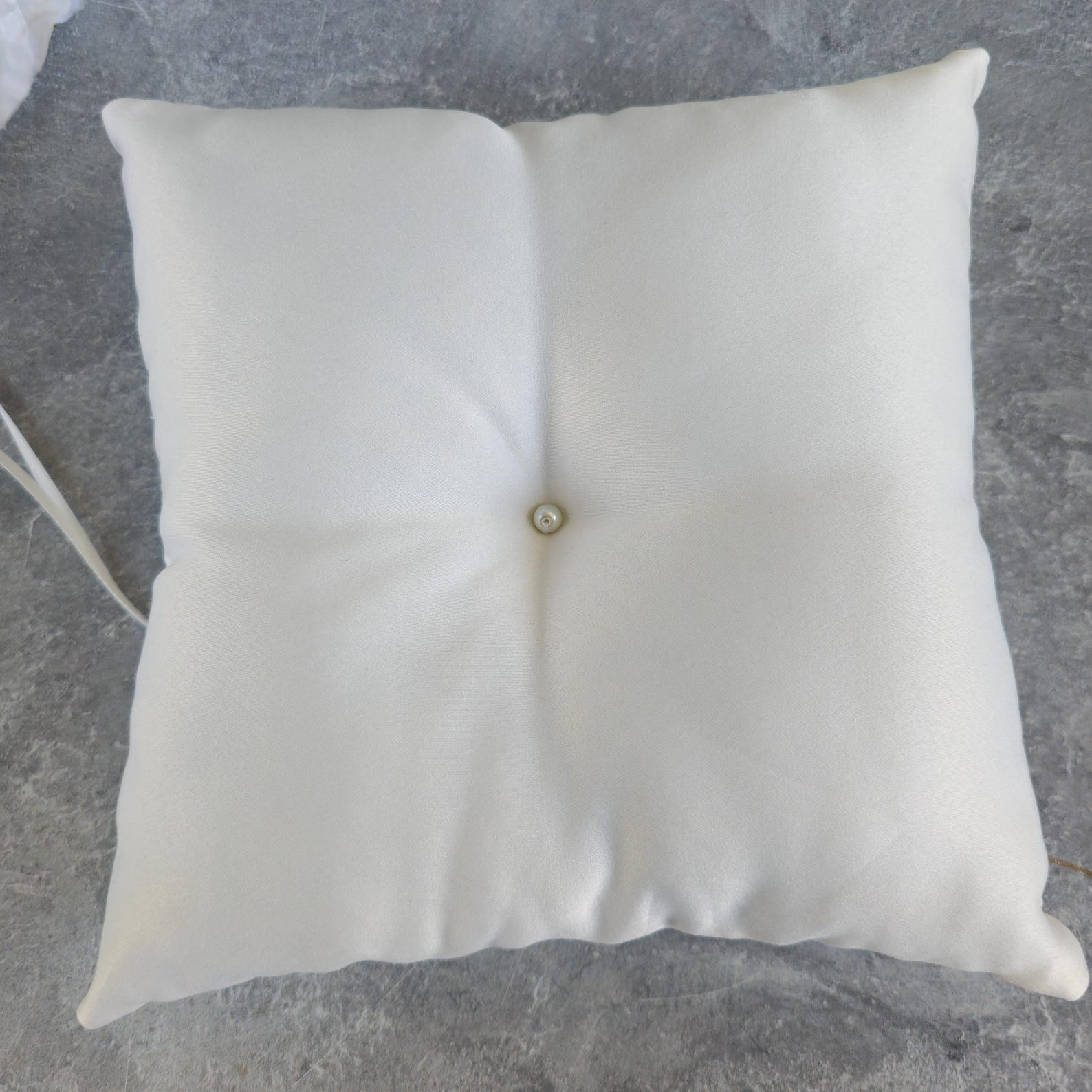 Mini Embroidered Roses Wedding Pillows for Rings and Arras, Pillow ...