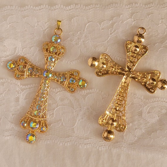 Ezra Big Rhinestone Cross Pendant, 4 X 3 Inches, Gold Silver Ezra Big Rhinestone Cross Pendant, 4 X 3 Inches, Gold Silver