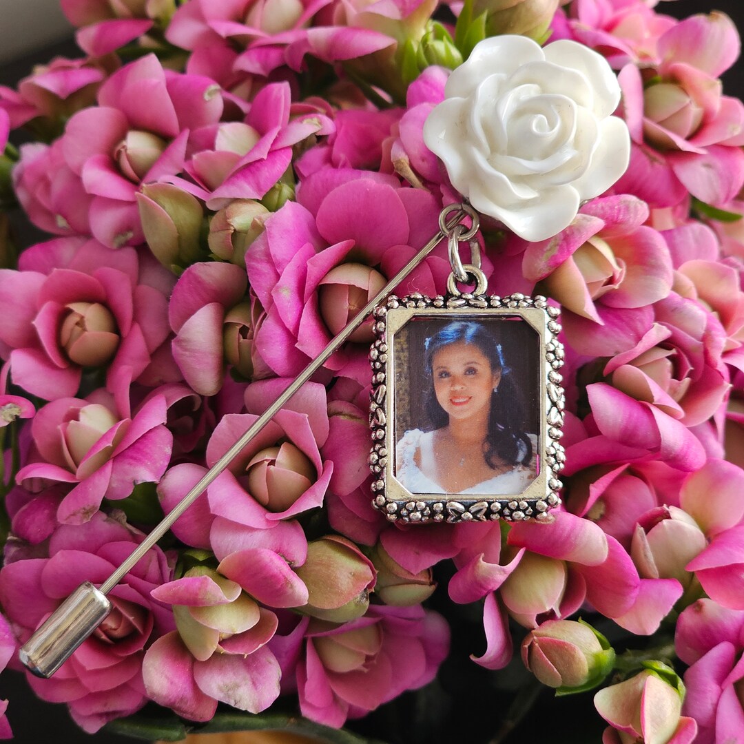 White Rose Memorial Photo Pin, Memorial Keepsake, Photo Souvenir ...
