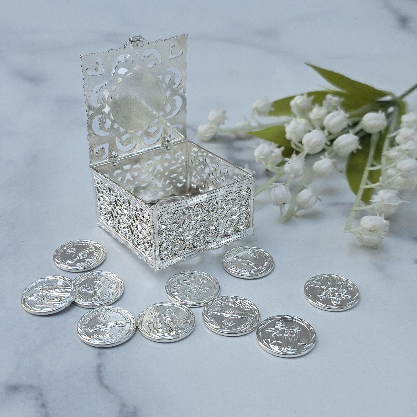 Silver Square Style Arras With White Rose Arrhae Unity Wedding Coins ...