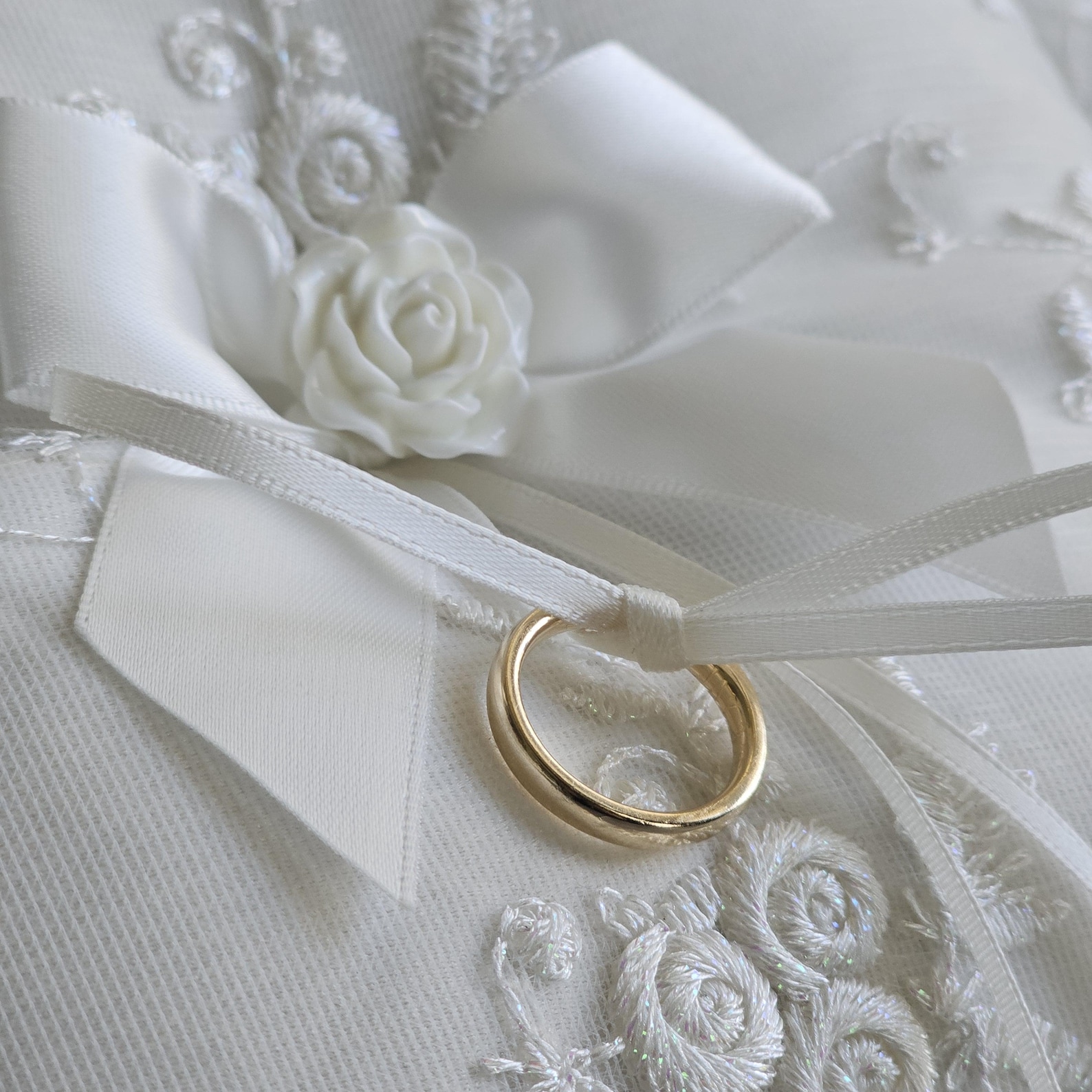 Mini Embroidered Roses Wedding Pillows for Rings and Arras, Pillow ...