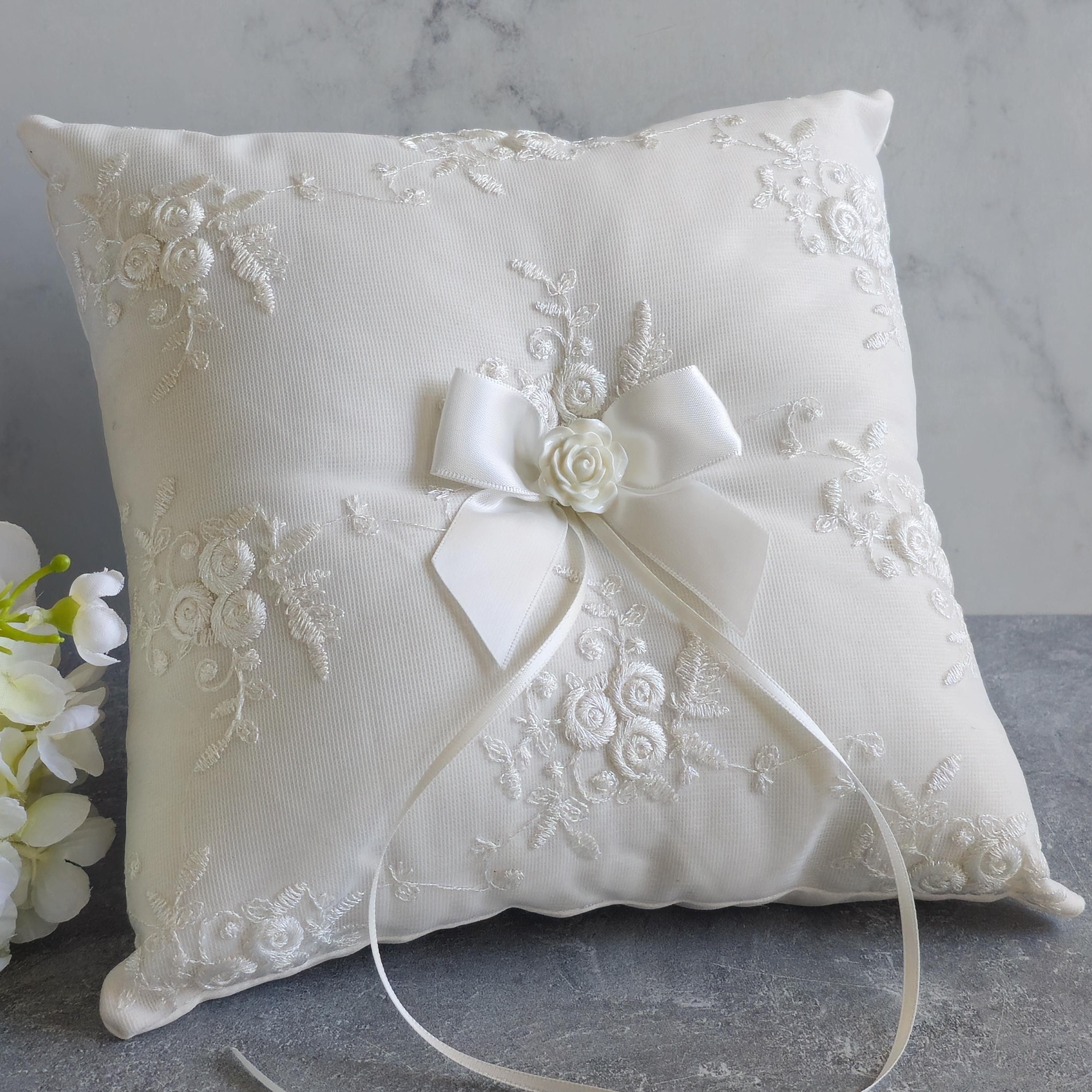 Mini Embroidered Roses Wedding Pillows for Rings and Arras, Pillow ...