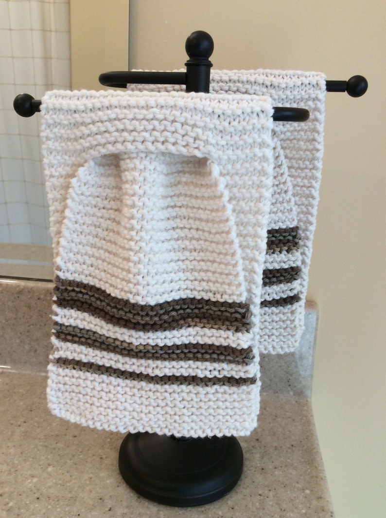 Stay Put Fingertip Towel Knitting Pattern Knitting Pattern - Etsy