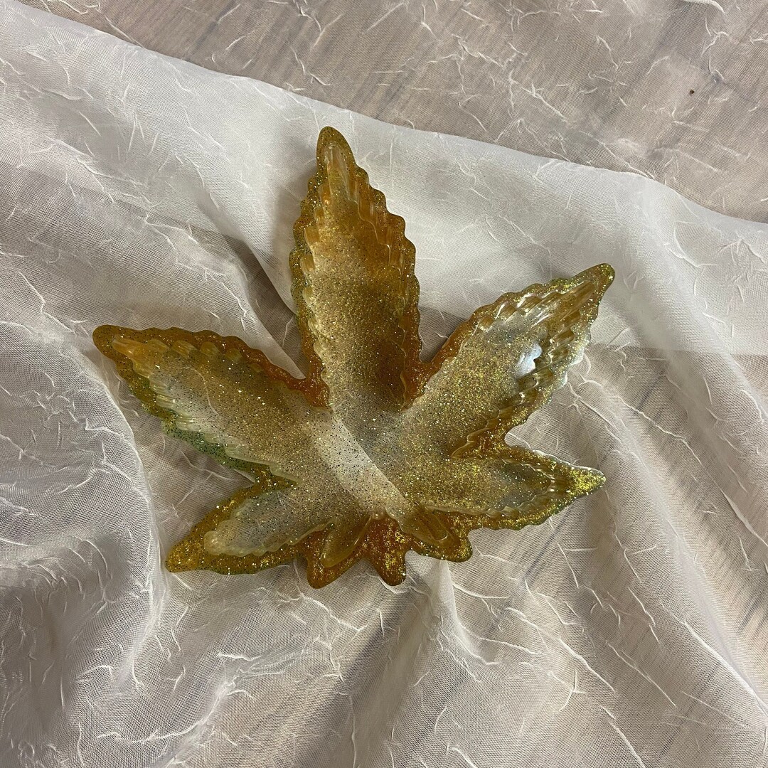 Sparkly Leaf Ashtray, Golden Leaf Ashtray, 420 Ashtray, Weed Leaf Decor ...