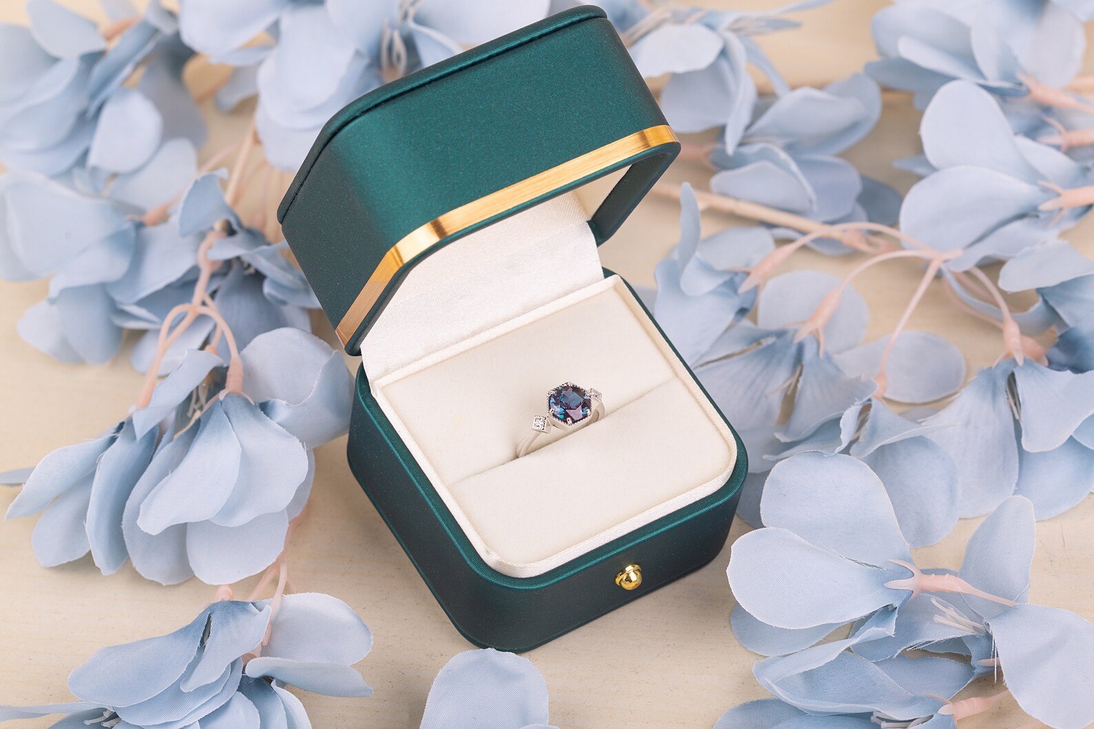 Alexandrite Vintage Promise Ring Unique Bridal Ring - Etsy