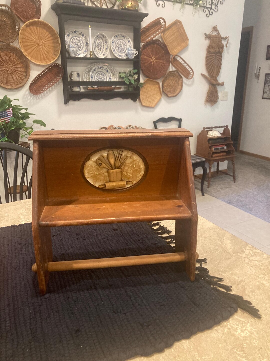 Vintage MCM Wooden Kitchen Paper Towel Holder/shelf With Lucite Spoon ...