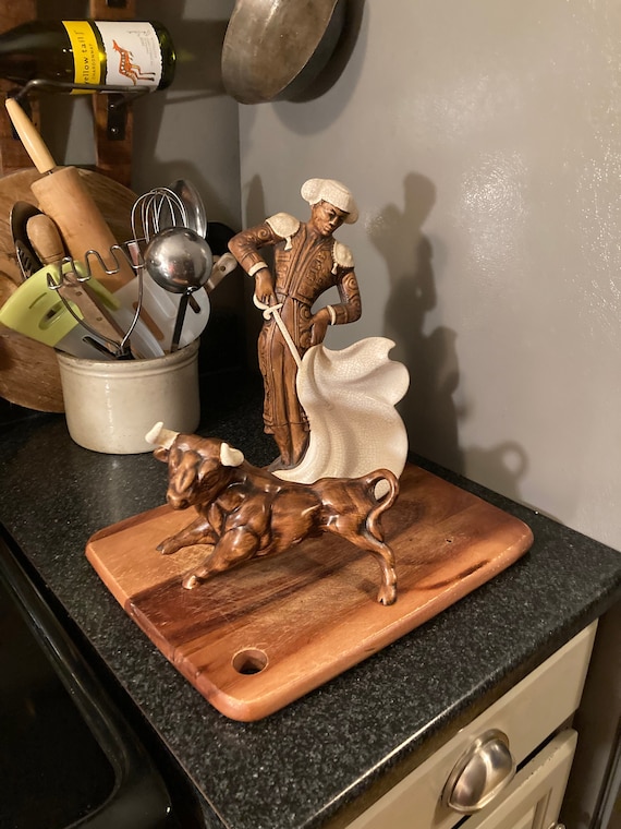 Vintage MCM Treasure Craft Matador and Bull Set | Etsy