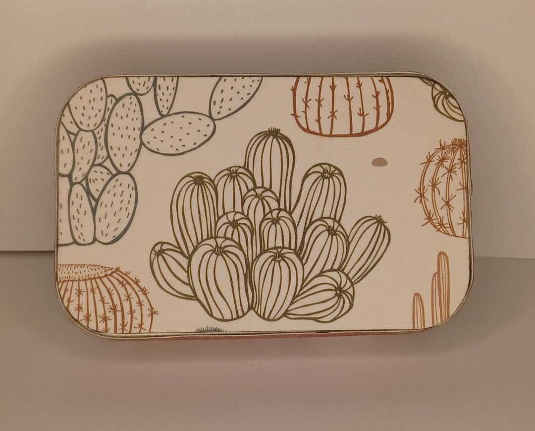 Travel Pocket Altar / Mini Altar in a Tin / Custom Altars - Etsy