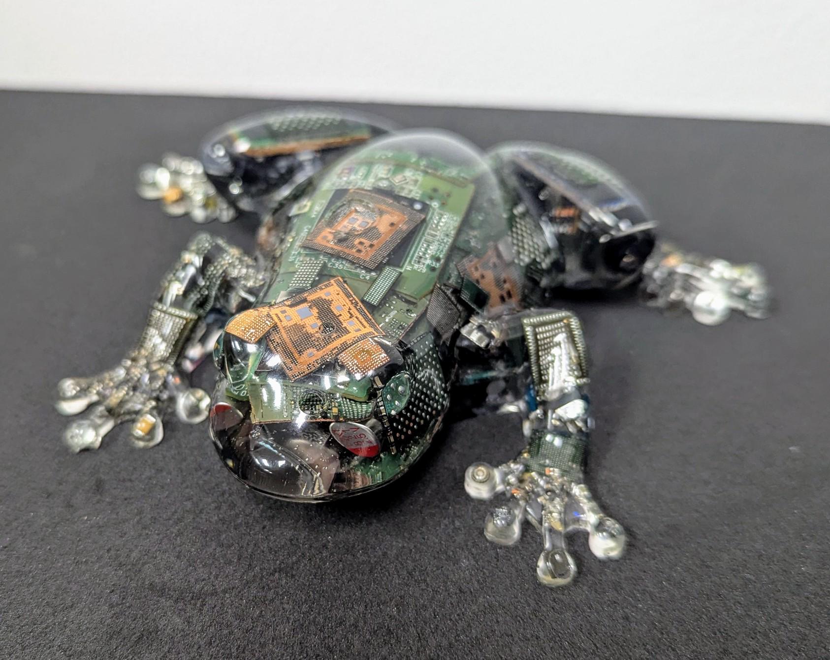 Circuit Tree Frog: Tech Takes a Leap - Etsy
